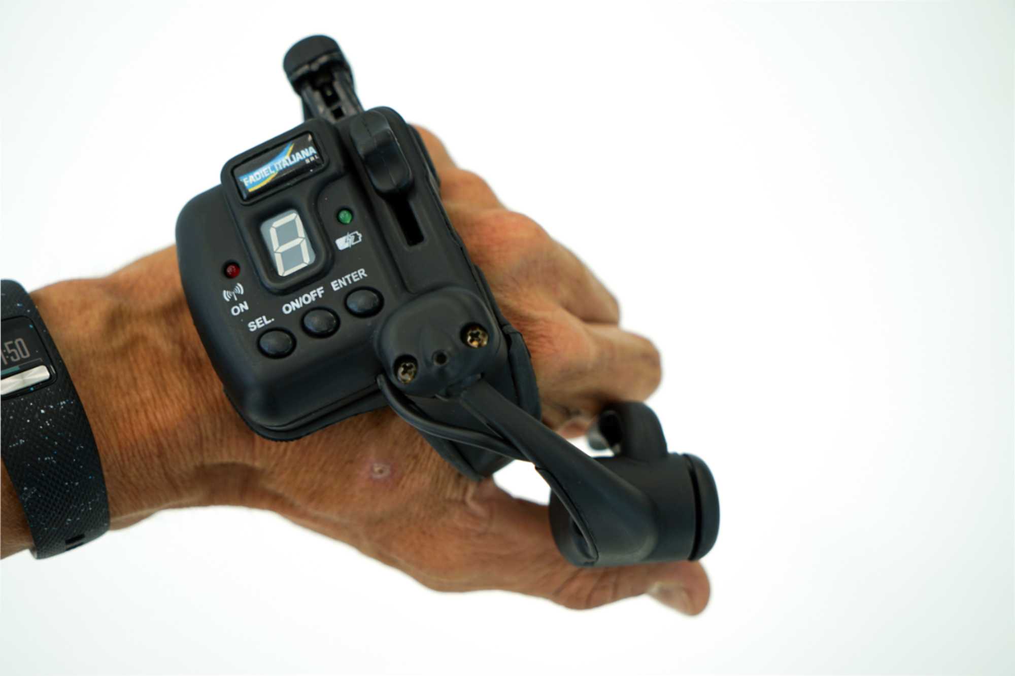 Product Overview: Fadiel Satellite Accelerator (driving hand controls ...